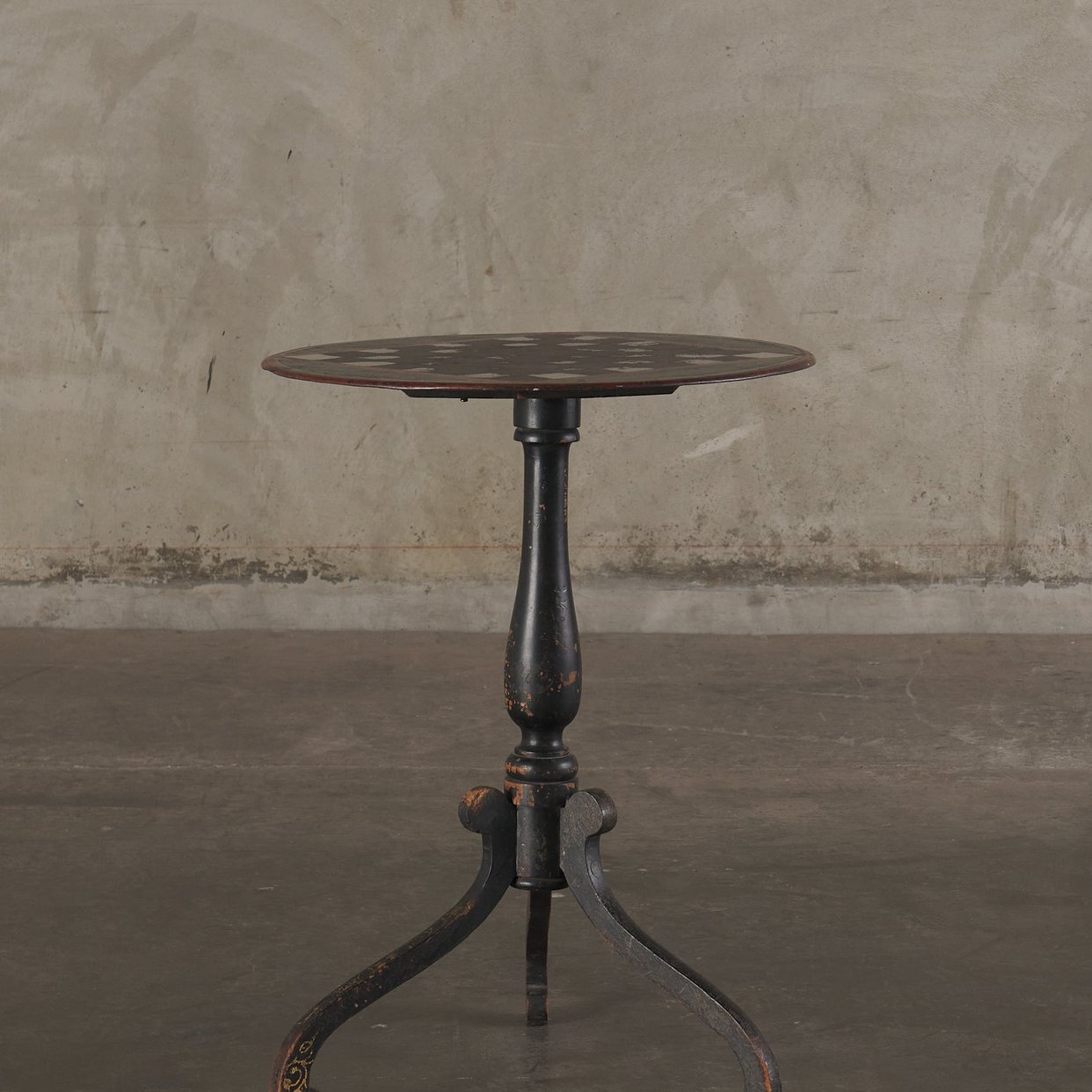 PAINTED SLATE GAMES PEDESTAL TABLE WITH TILT TOP, | Blackman Cruz - Los ...