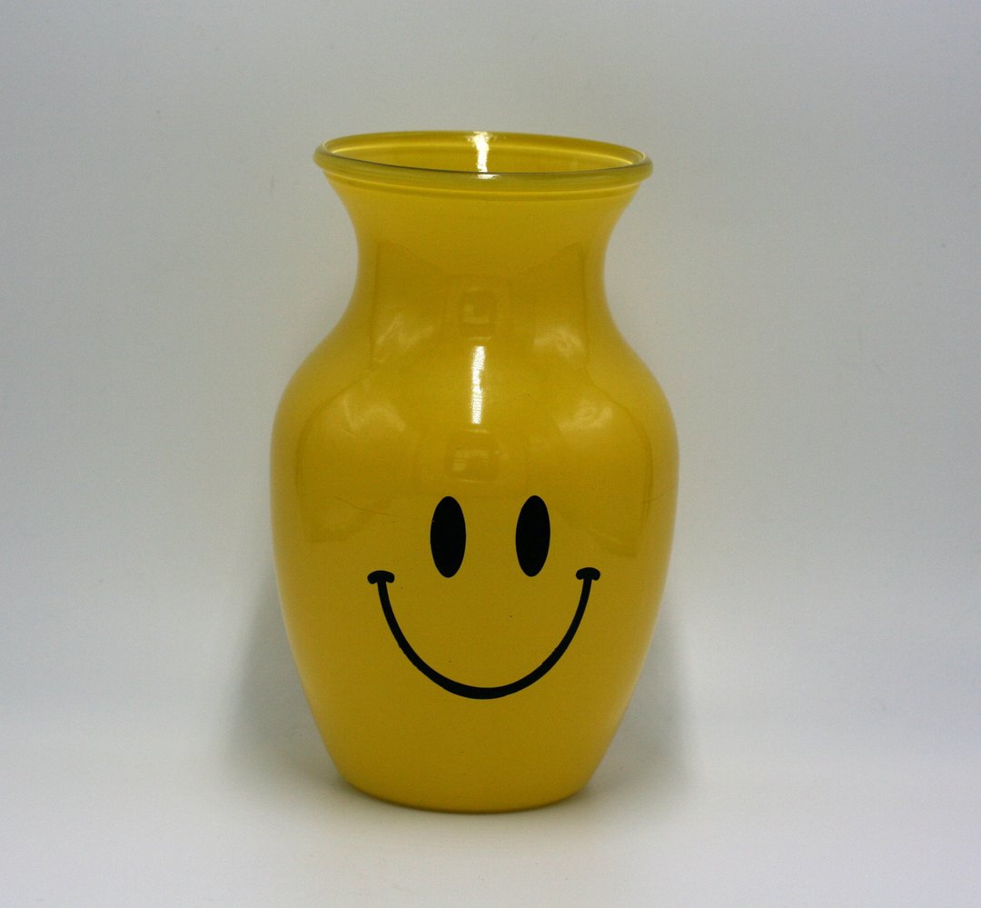 vintage smiley face vase GGG 1999 | Susan Gonzalas | Minneapolis, MN