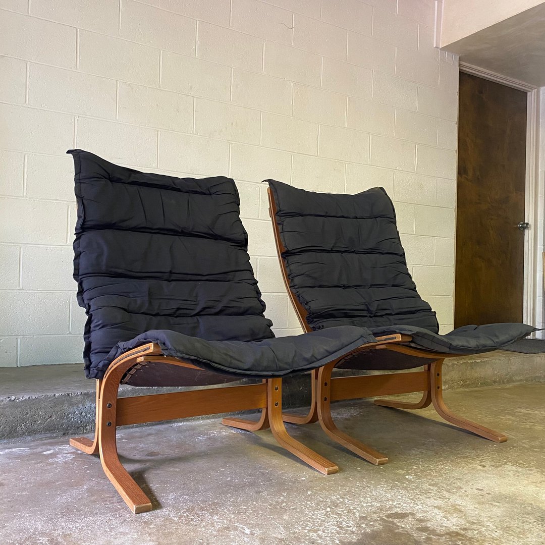 vintage pair of Westnofa Siesta Lounge Chairs by Ingmar Relling, 1970 ...