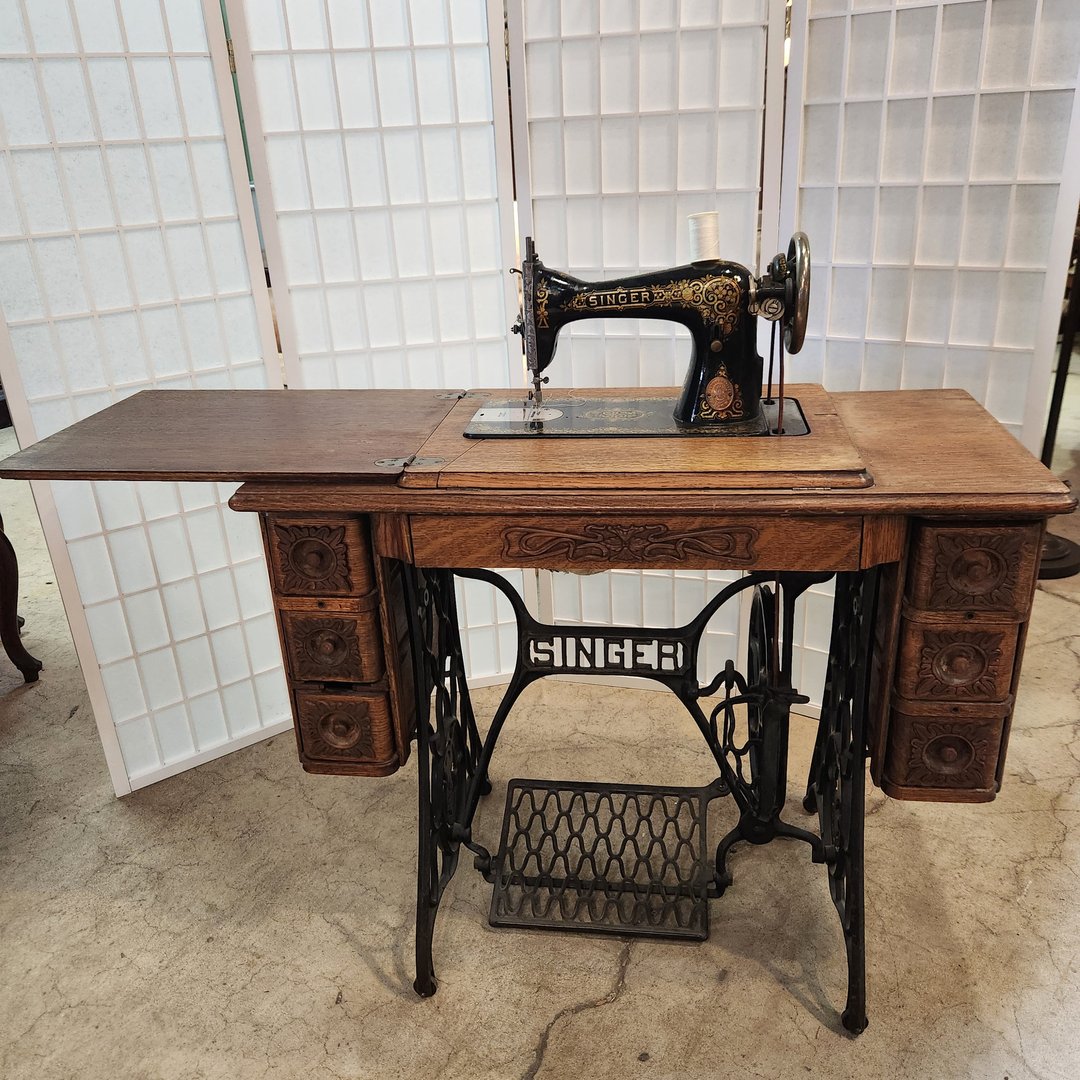 Working 1917 Singer 15 Rotary Sewing Machine In Oak 7 Drawer Cabinet ...