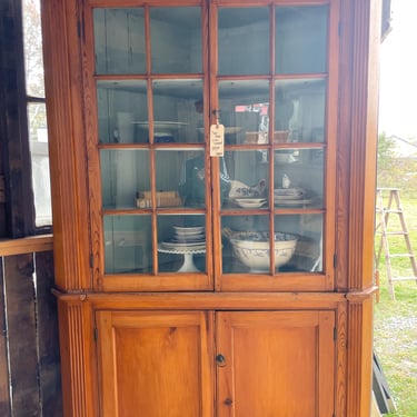 Pine Corner Cabinet | Lucketts Store | Leesburg, VA