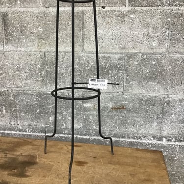 Black Metal Plant Stand (Seattle) | Second Use | Seattle and Tacoma, WA