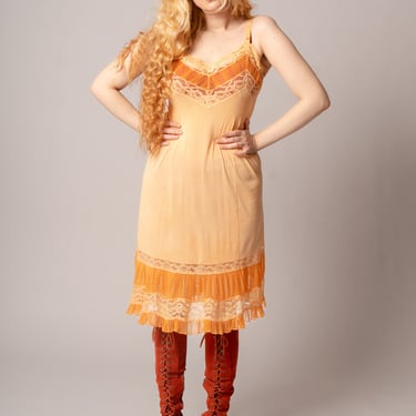 1960’s Dreamsicle Orange Tiered Slip | Charm School Vintage - Austin ...