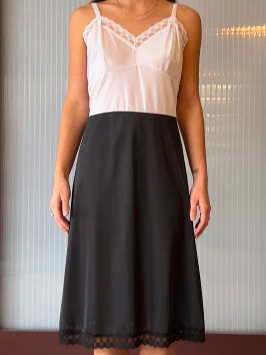 1950s Sarah Smith White + Black Slip | The Vintage Vortex | Savannah, GA