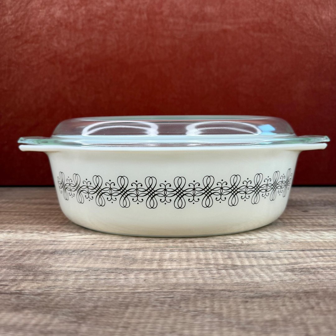 Vintage 1960s Pyrex Empire Scroll Filigree Pattern Promotional White ...