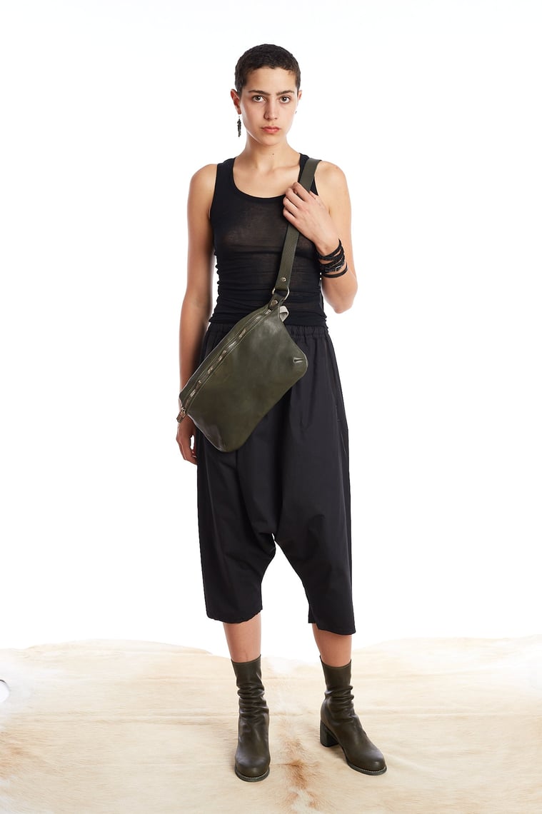 GUIDI Q10M Military Green Shoulder Bag | Robin Richman | Bucktown ...