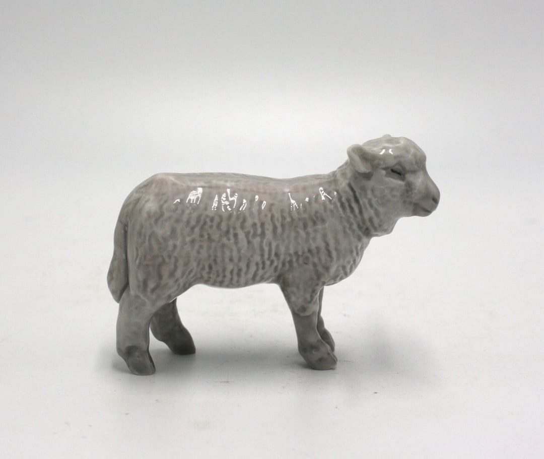 vintage Bing & Grondahl lamb figurine 2171 1987 | Susan Gonzalas ...