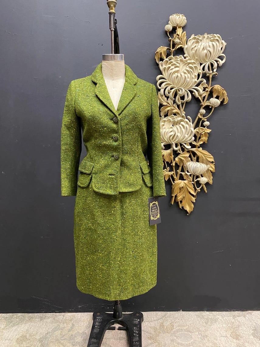 1950s suit, olive green wool. small medium, vintage 50s suit, 2 | Black ...