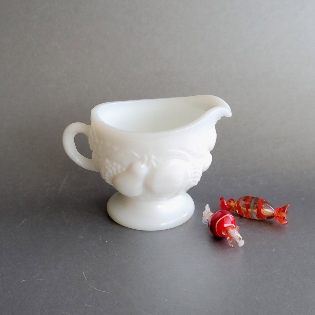 Milk glass creamer replacement Della Robbia Glass Westmoreland milk ...