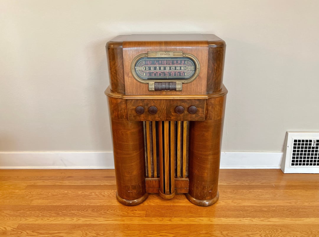 1939 RCA 19K Console Radio with MP3, AM/Shortwave, Phono Port ...