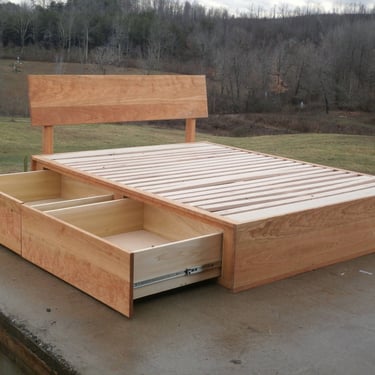 ZCustom Half MikeR, NdFsS05, Cal King, Walnut Platform | Solid Cherry ...