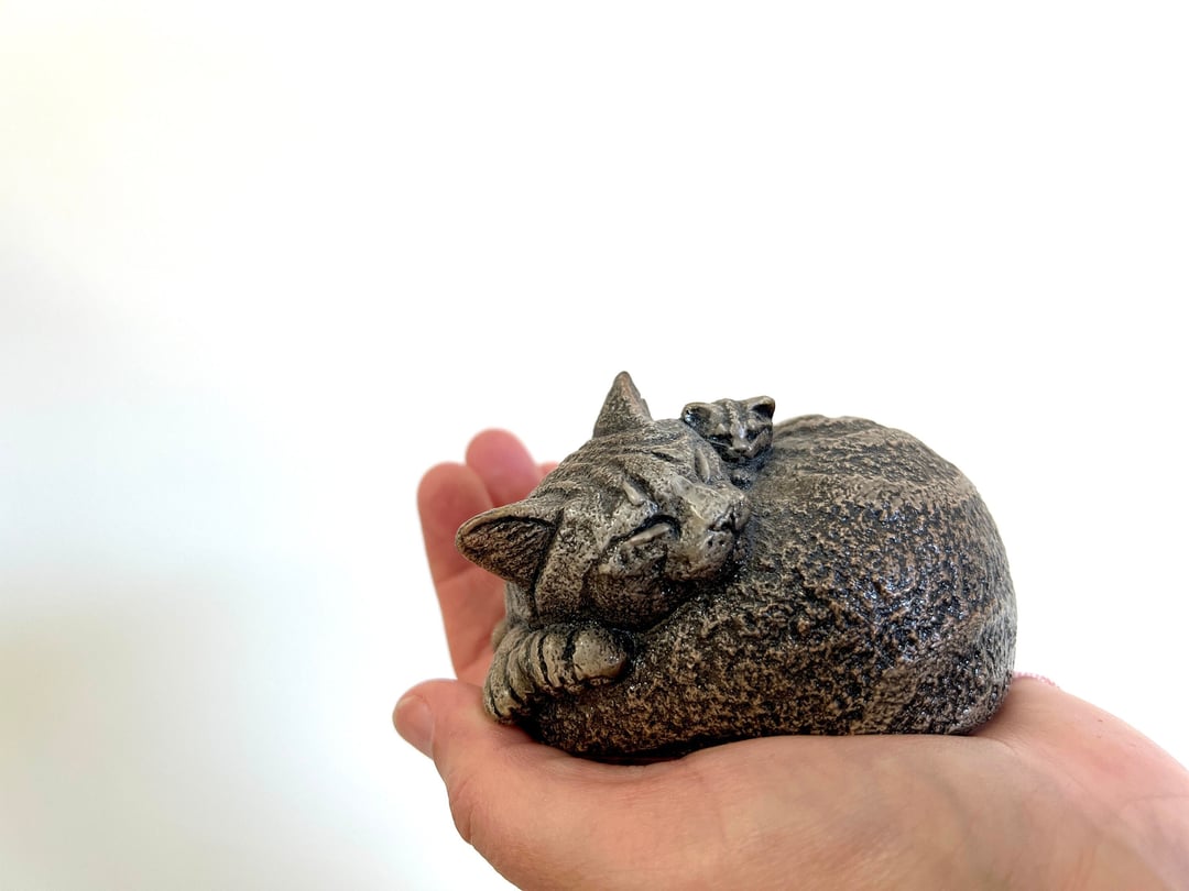 Vintage Windstone Editions Cat Paperweight Sculpture by Melody Pena ...