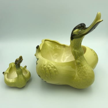 Hull Pottery Swan Family Planter (#69) and Ashtray (#70) [Vintage ...
