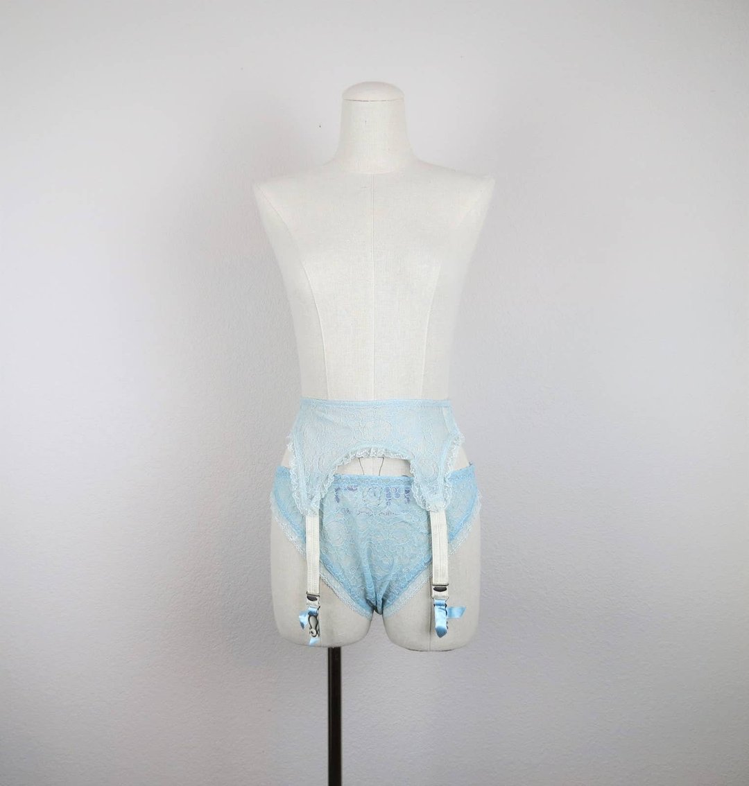 Vintage 1940s garter belt and panties set, knickers, lingerie, boudoir ...