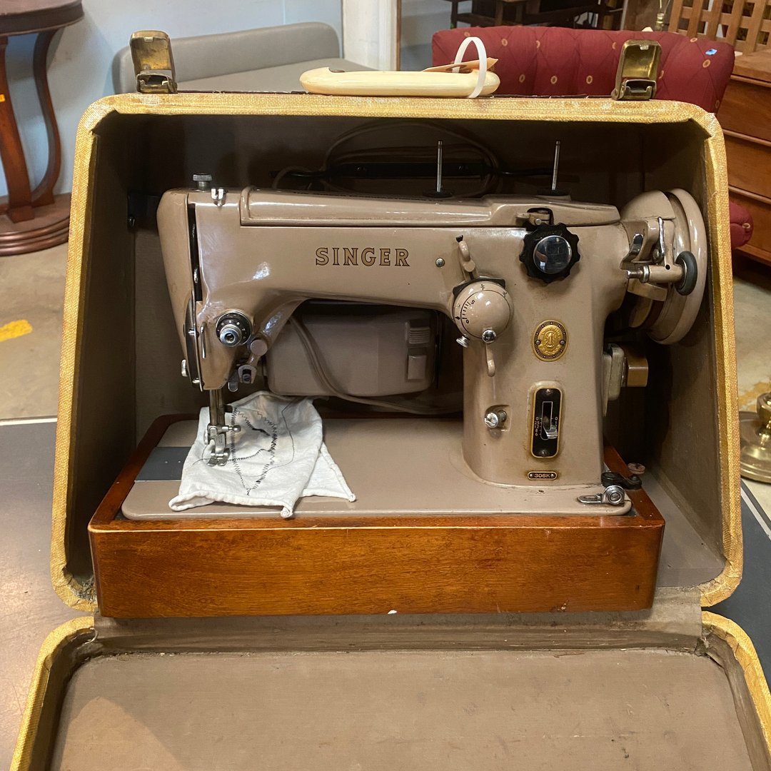 1957 Singer 306K Zig-Zag Sewing Machine | Community Forklift ...