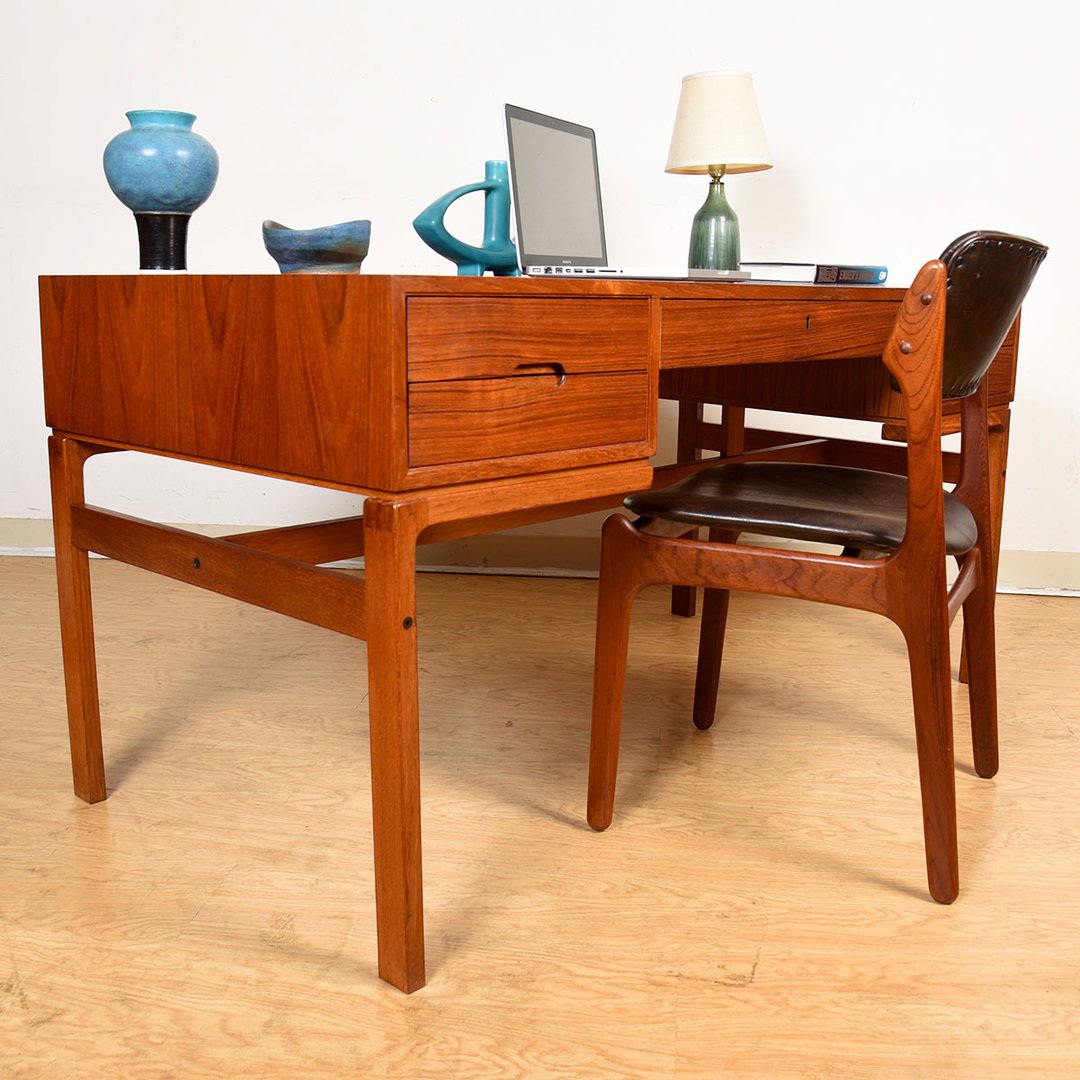 Danish Modern Minimalist Teak Desk | Modern Mobler | Takoma, DC ...