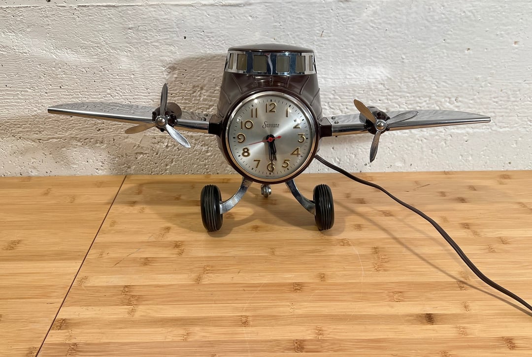 1940s Mastercrafters Sessions Airplane Clock Light, Nicely Working ...