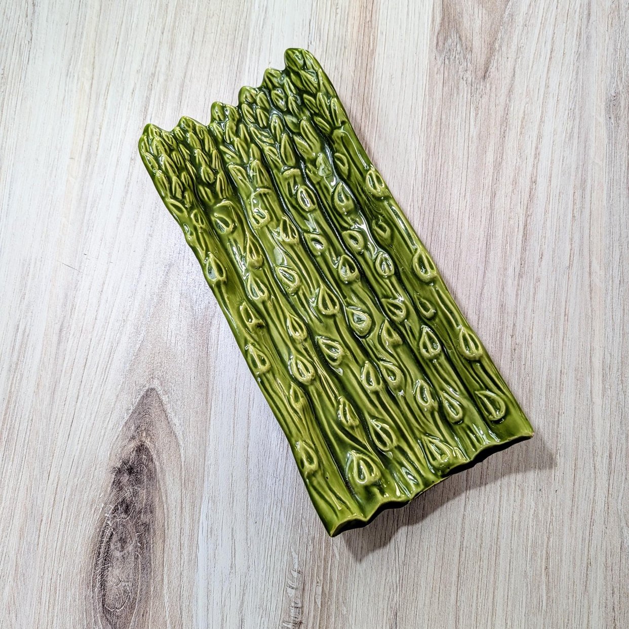 Ceramic Asparagus Dish, American Figural Ceramics 1970s | Tin Glazes ...