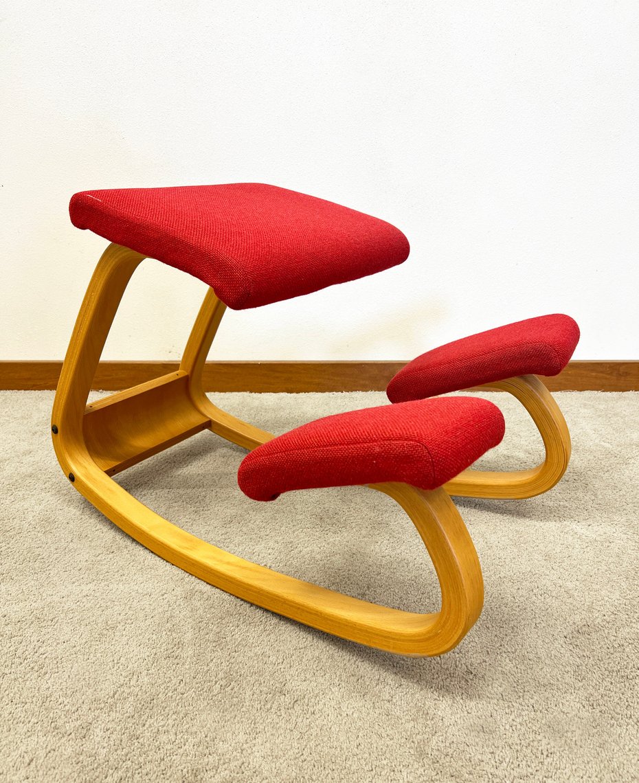 Balans Stokke Variable Peter Opsvik ergonomic kneeling chair norway ...