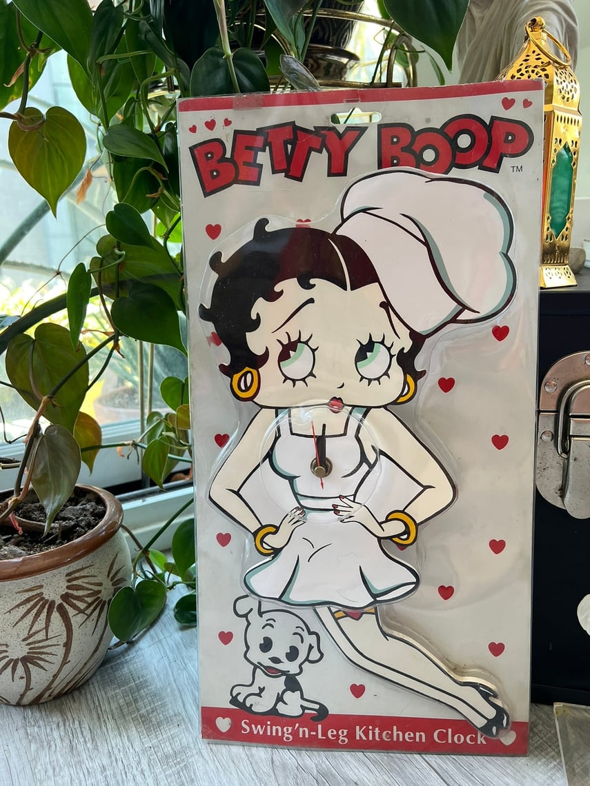 2000s Vintage Chef Betty Boop Clock | Elektra Vintage | Philadelphia, PA