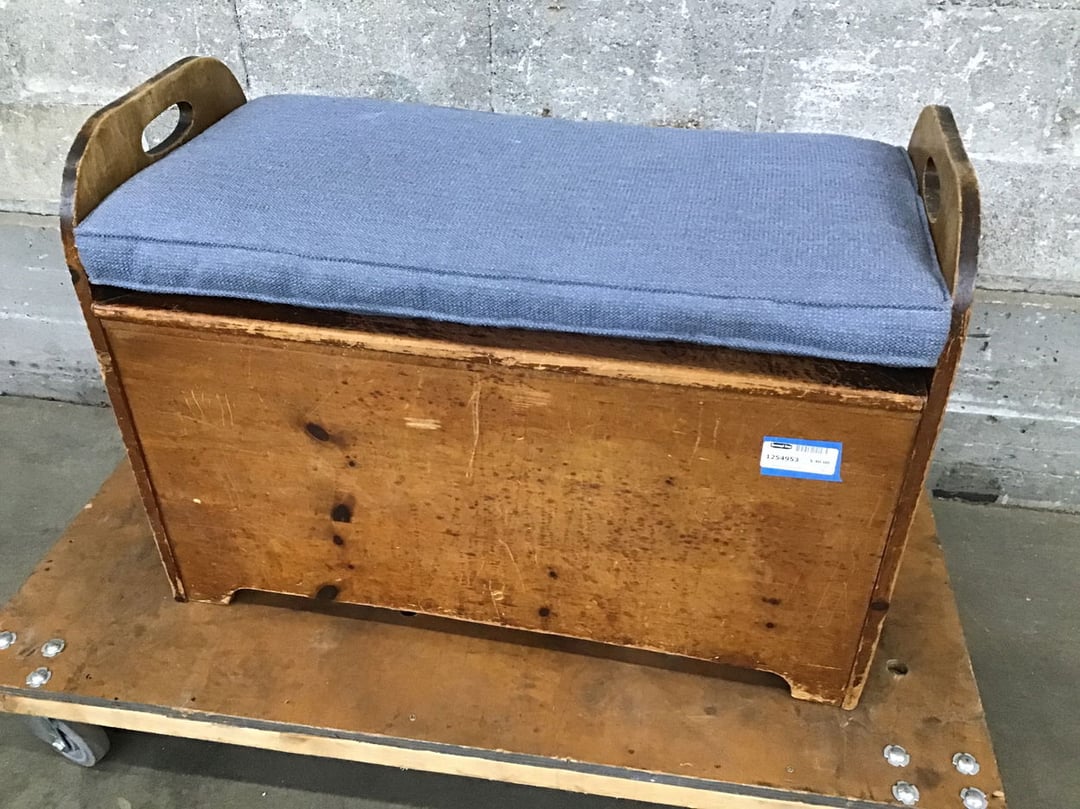 Entry Bench (Seattle) | Second Use | Seattle and Tacoma, WA