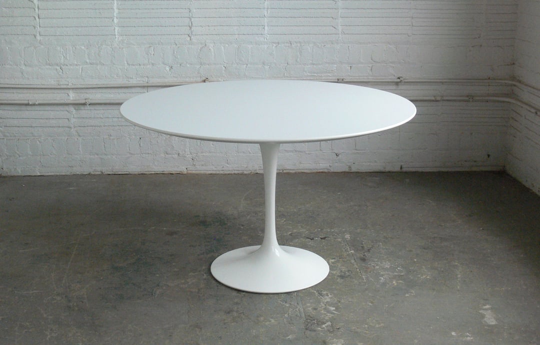 Saarinen Round Dining Table by Eero Saarinen for Knoll | CoMod | Kansas ...