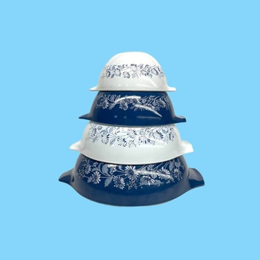 Vintage Pyrex Mixing Bowls Retro 1980s Colonial Mist + Blue and ...