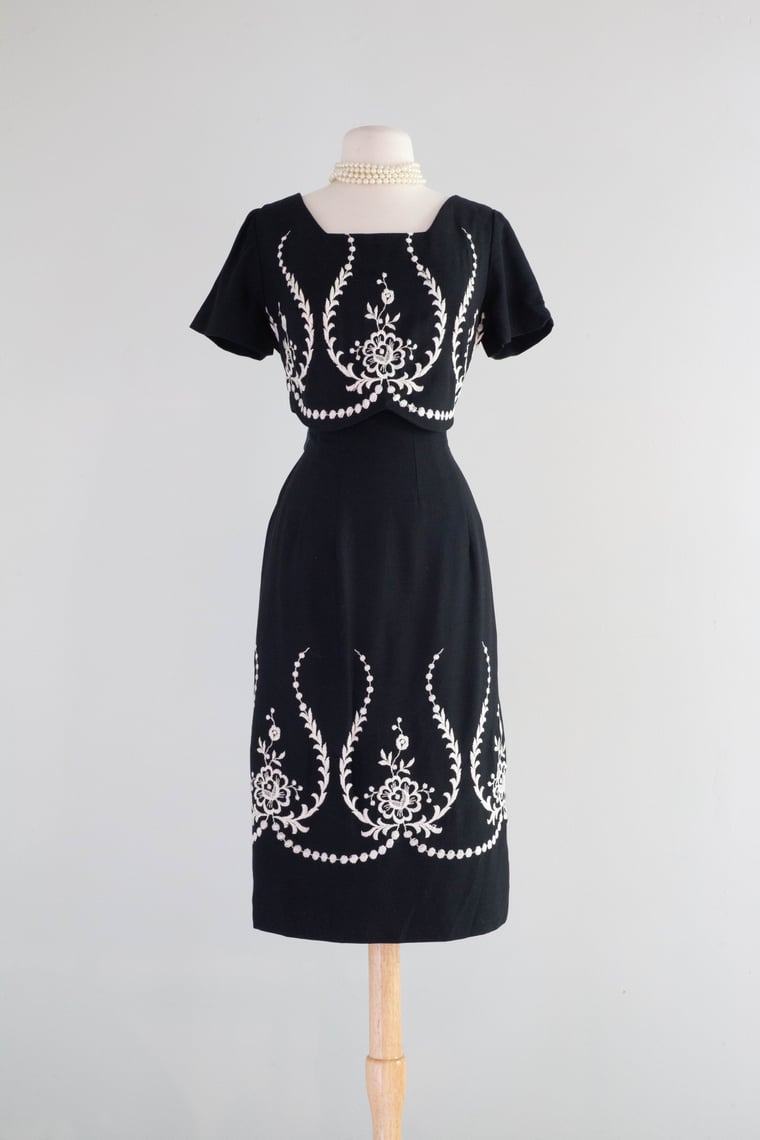 Stunning Late 1950’s Embroidered Wiggle Dress by Edith Flagg / Medium ...