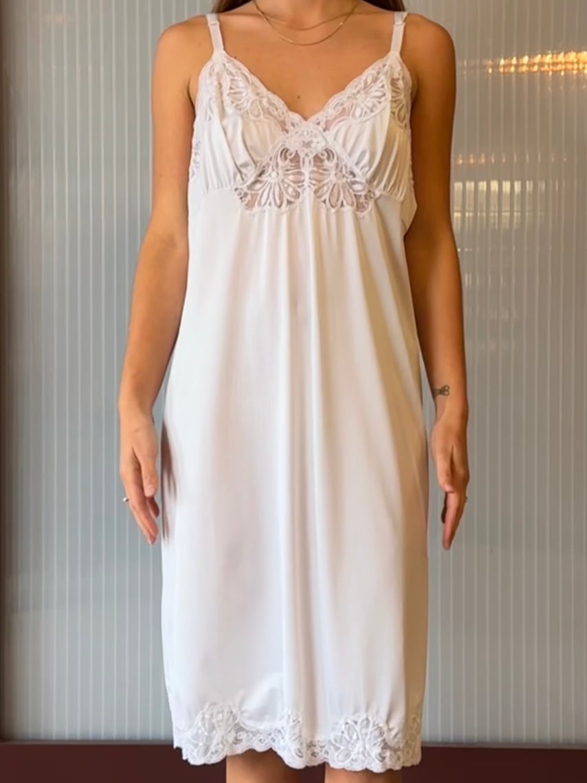 1980s Shadowline White Slip | The Vintage Vortex | Savannah, GA