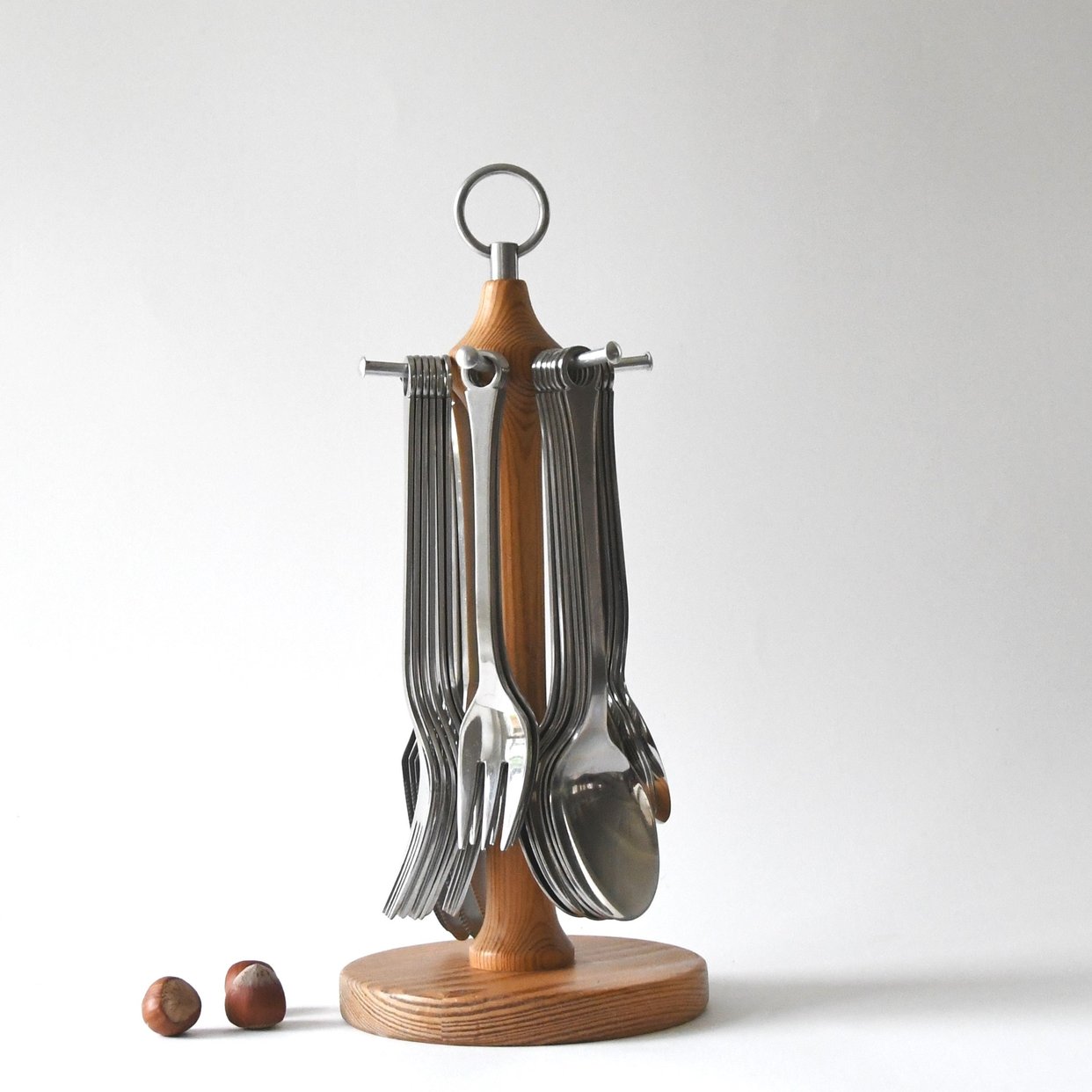 Gense PANTRY. Stainless steel flatware with wood storage. 30 | Happy ...
