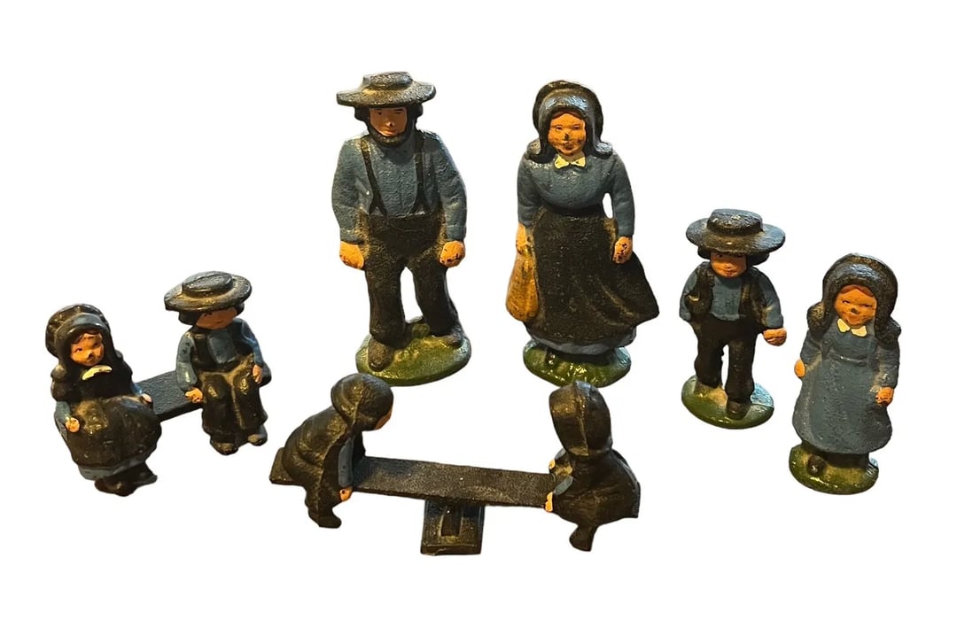 Vintage Cast Iron Amish Family Figurine Set 11 Pieces | Downtown ...