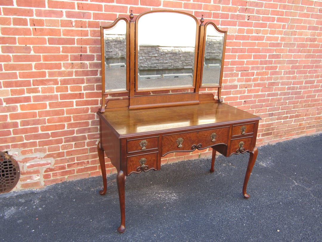 Rare English Ladies Burl Walnut triple Mirror Dressing table by ...