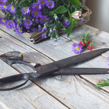 Vintage large metal shears / vintage scissors / metal sewing ...