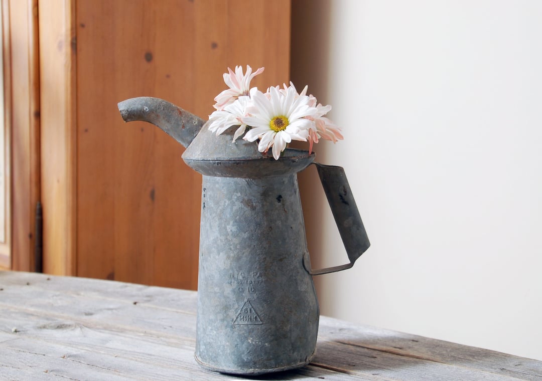 Galvanized oil pitcher / vintage galvanized 1/2 gallon oil can ...