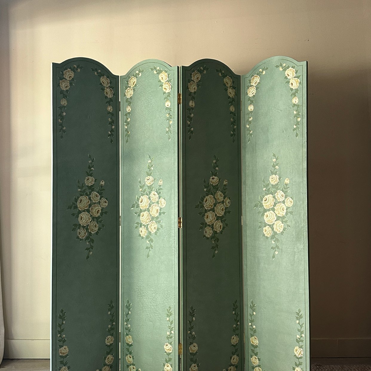 Floral room divider | Good Behavior Home - Brooklyn, NY | ATTIC