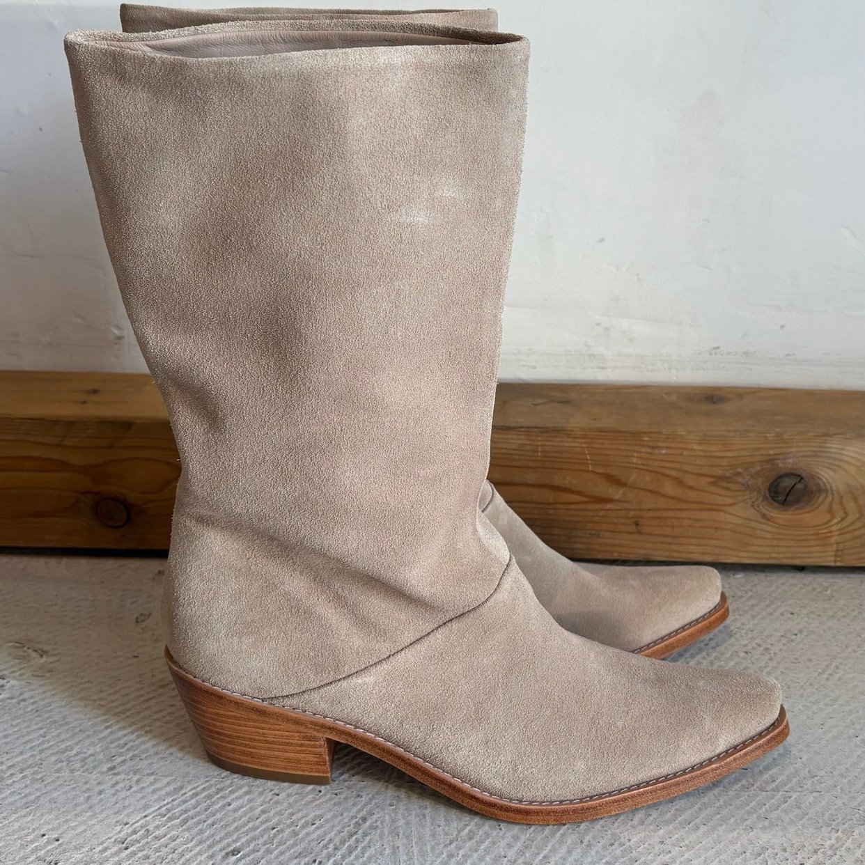 Jackie Boot / Nobuck Arena Tipo Guante | Ad Hoc - Penticton, BC | ATTIC