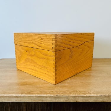 Vintage Large Dovetail Joint Oak File Box Index Card File | Delve ...