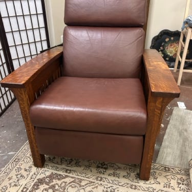 Craftsman Slat Mission Recliner Chair | Turn the Tables - Northbrook ...