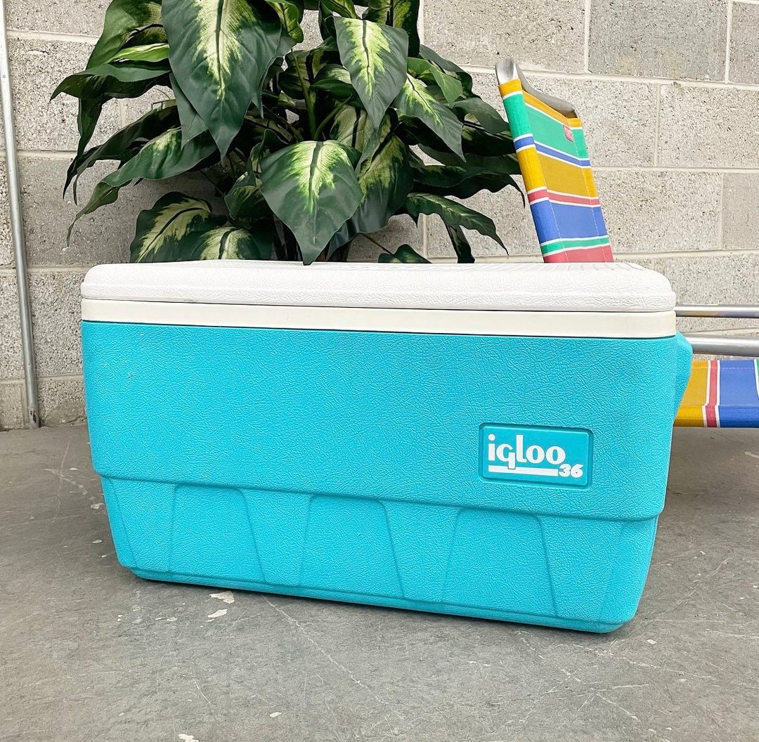 Vintage Igloo Cooler Retro 1990s Ice Chest + Teal Blue and | Retrospect ...