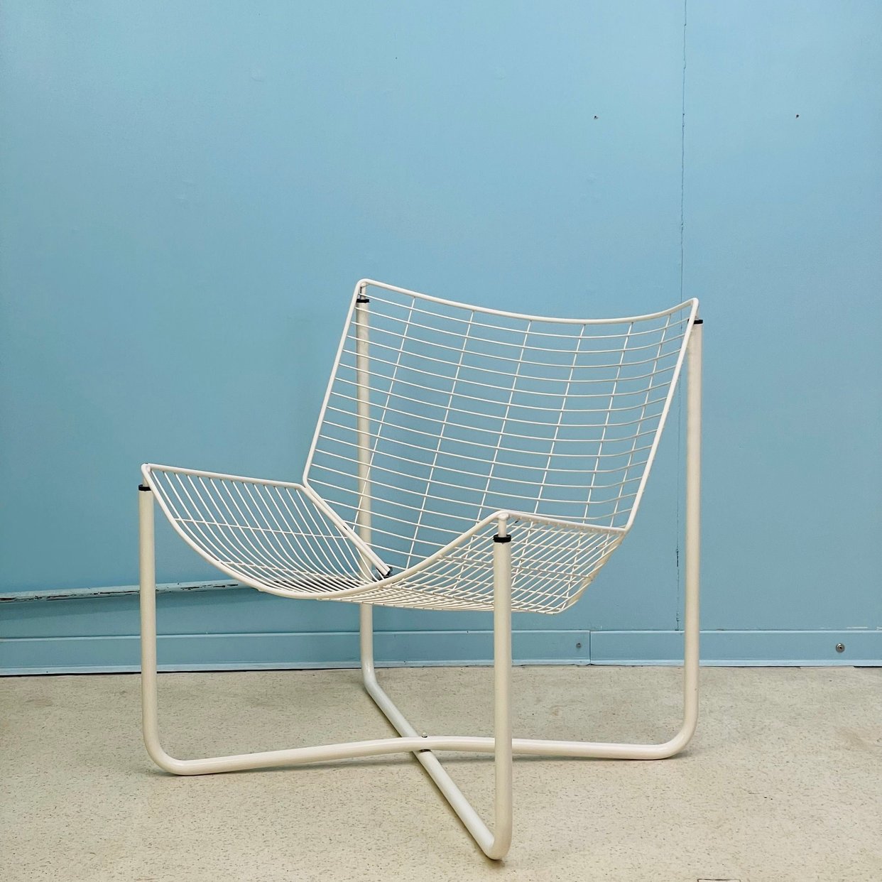 Mid century modern "Jarpen" lounge chair by Niels | Vintage Design ...