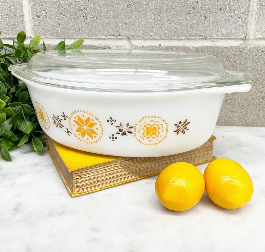 Vintage Pyrex Casserole Dish Retro 1960s Town and Country Pattern ...