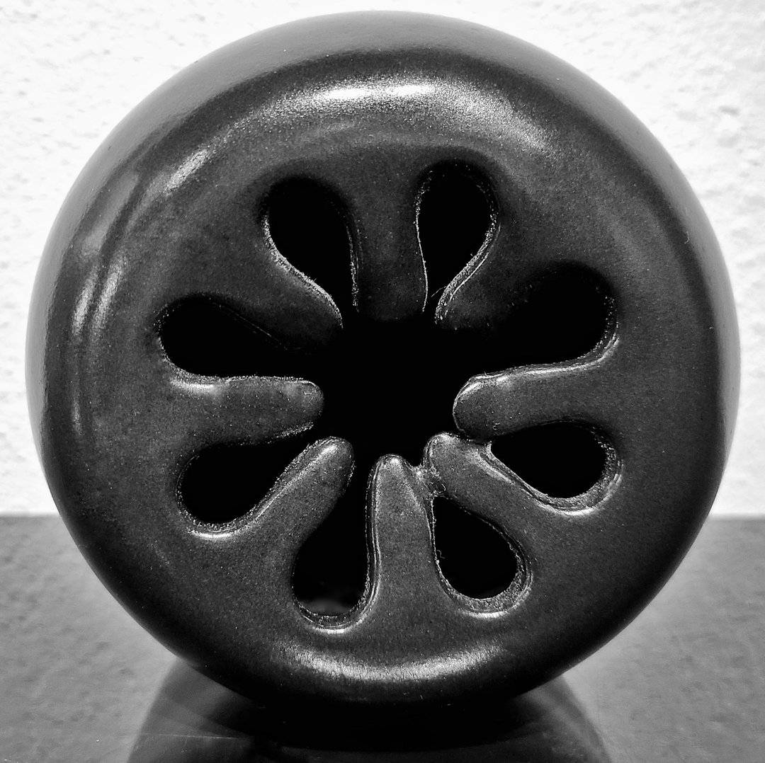 DAVID GIL 'SPARK' VASE #1998 DESIGNED FOR BENNINGTON POTTERS - VERMONT ...