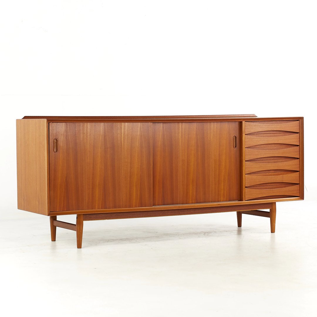 Arne Vodder for Sibast Mid Century Model 29 Teak Credenza - | Modern ...