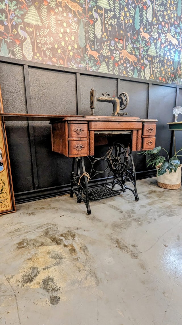 Antique New Home Sewing Machine circa 1883 | Knot Too Shabby | Glendora, CA