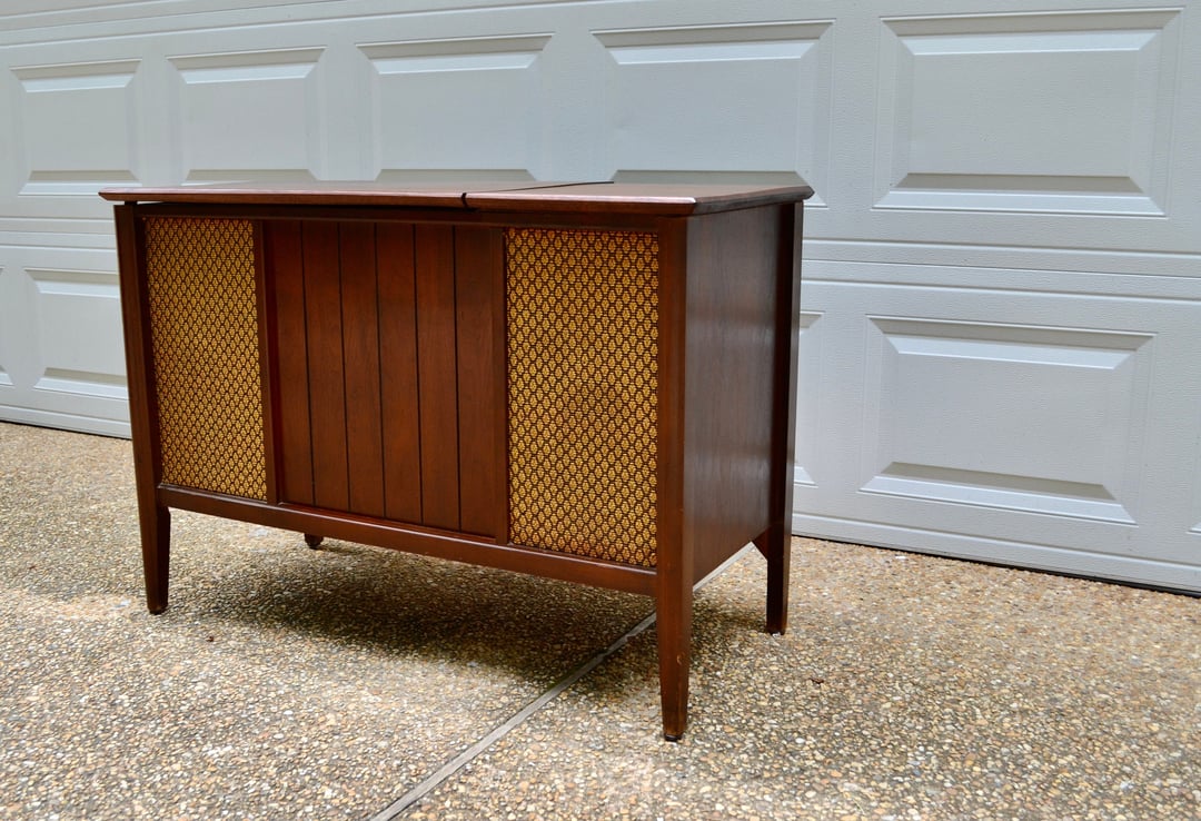 Mid Century modernized Zenith Record Player Console | Ross Design ...