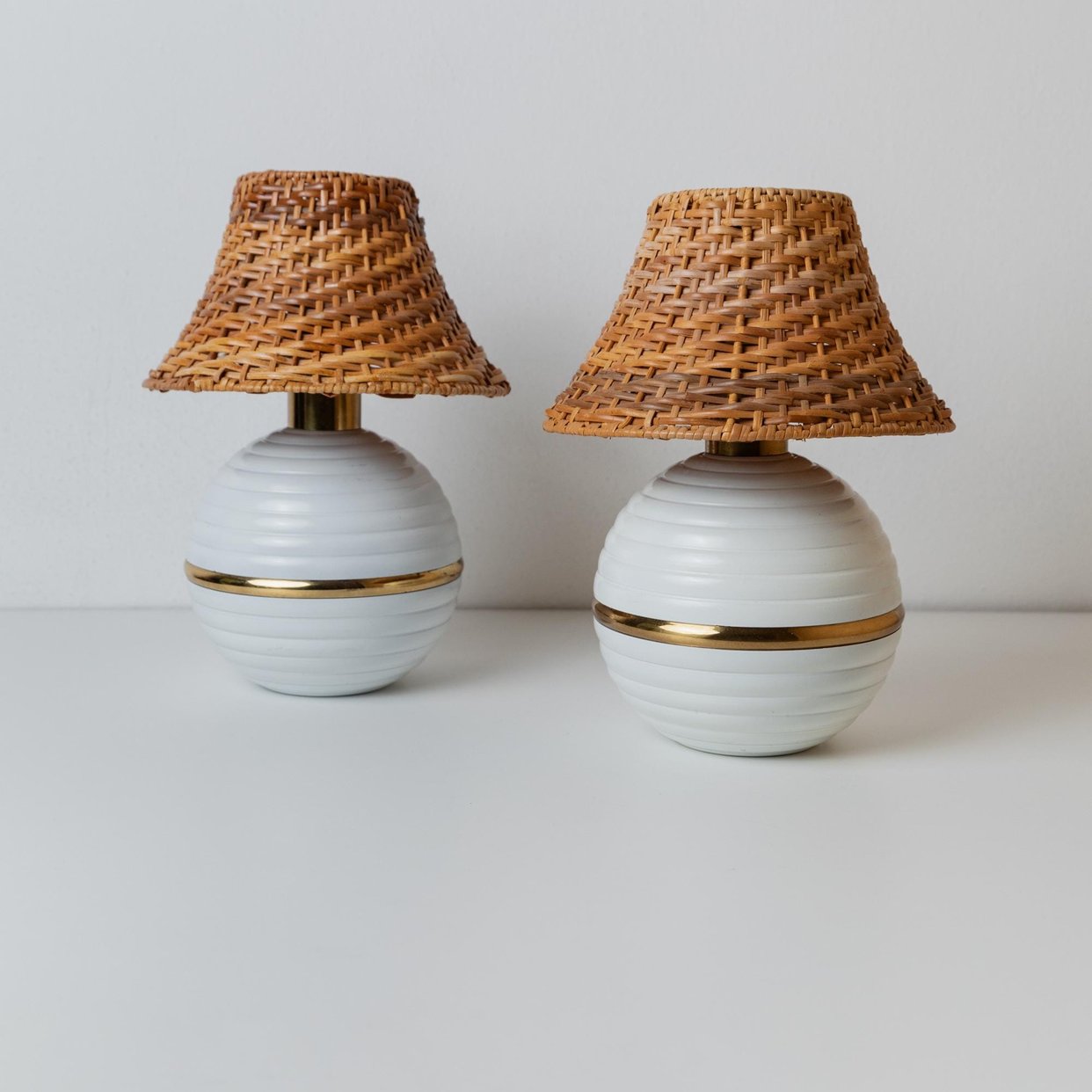Vintage Pair Table Lamps – white Metal with Rattan | Buzzi Gang ...