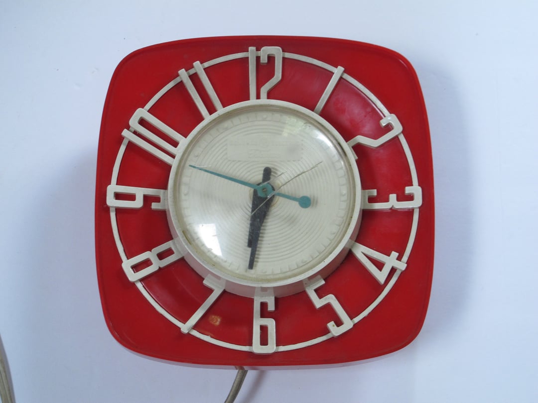 Vintage General Electric Wall clock Red Retro Clock Working 50s | All ...