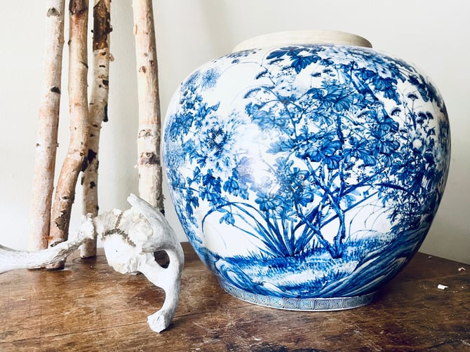 Blue + White Asian Jar | Ginger Jar | Melon Jar Vase Chinese Japanese ...