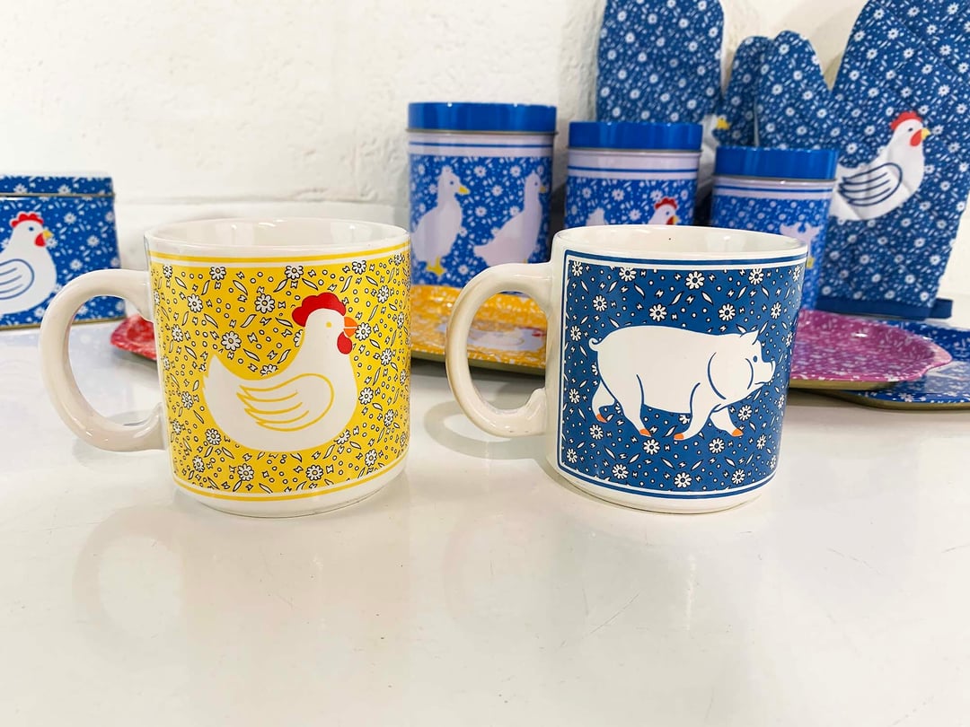 Vintage Ceramic Mugs Set of 2 Blue White Country Farmhouse Cups | Check ...