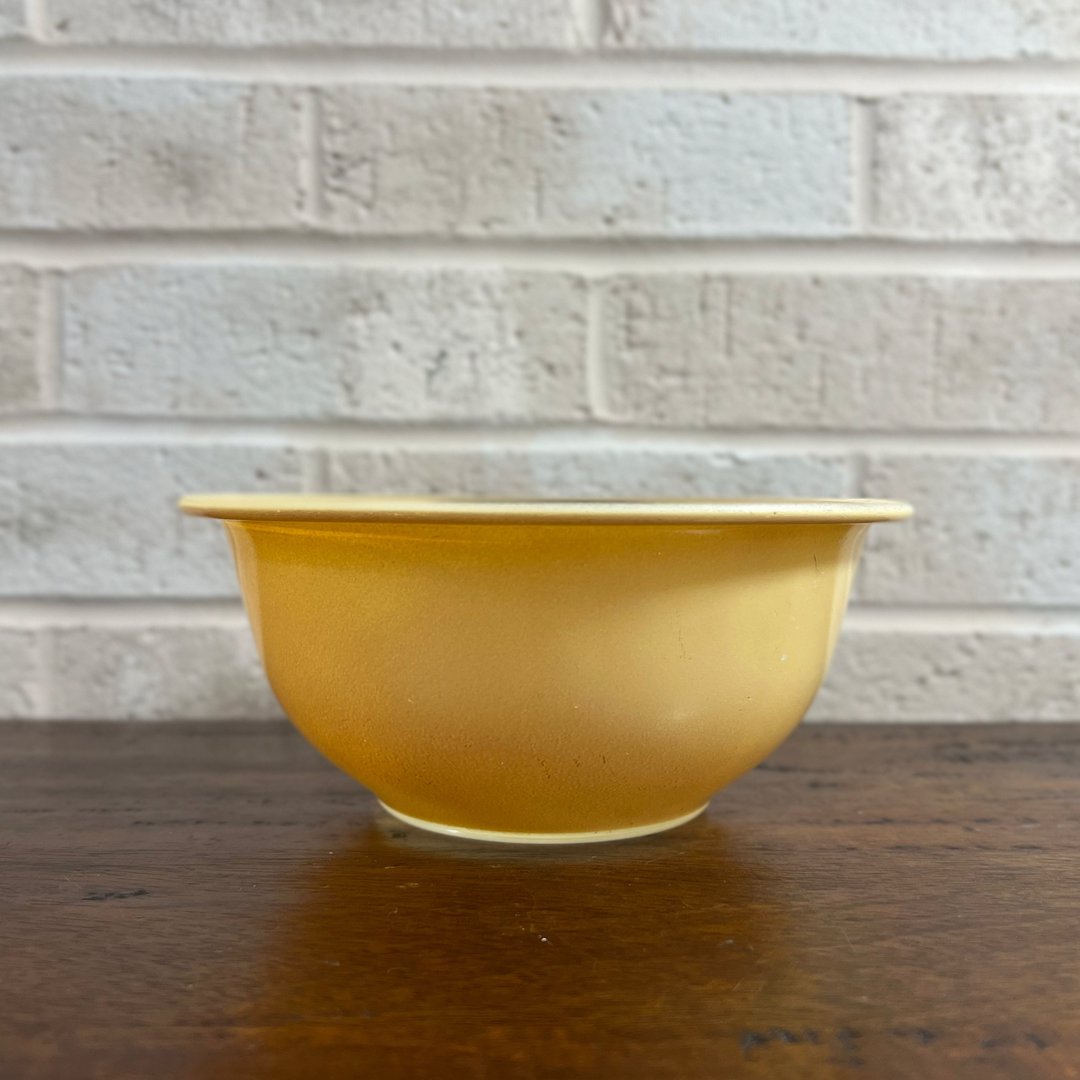 Pyrex Glass Mixing Bowl 322, 1 liter, Pastel Light Yellow, Clear Bottom ...